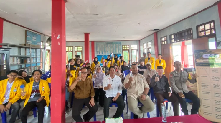 Mahasiswa KKN Unkhair Luncurkan Program Santiong tanpa Plastik - RRI.co.id