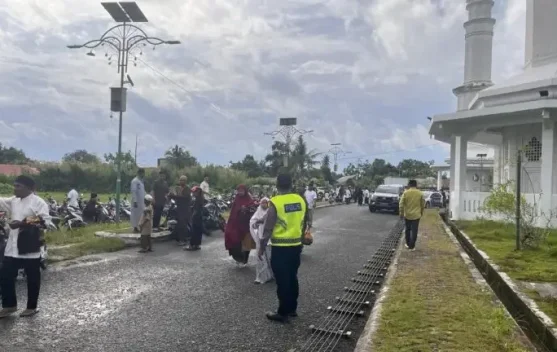 Sat Lantas Polres Sula Buat Pengamanan di Masjid Al Istiqomah saat ...