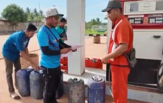Petani dan Pelaku Usaha Mikro Bisa Akses BBM Subsidi Lewat Aplikasi ...