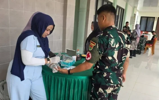 Ratusan Personel Yonif TP 892 Ikuti Cek Kesehatan Gratis - RRI.co.id