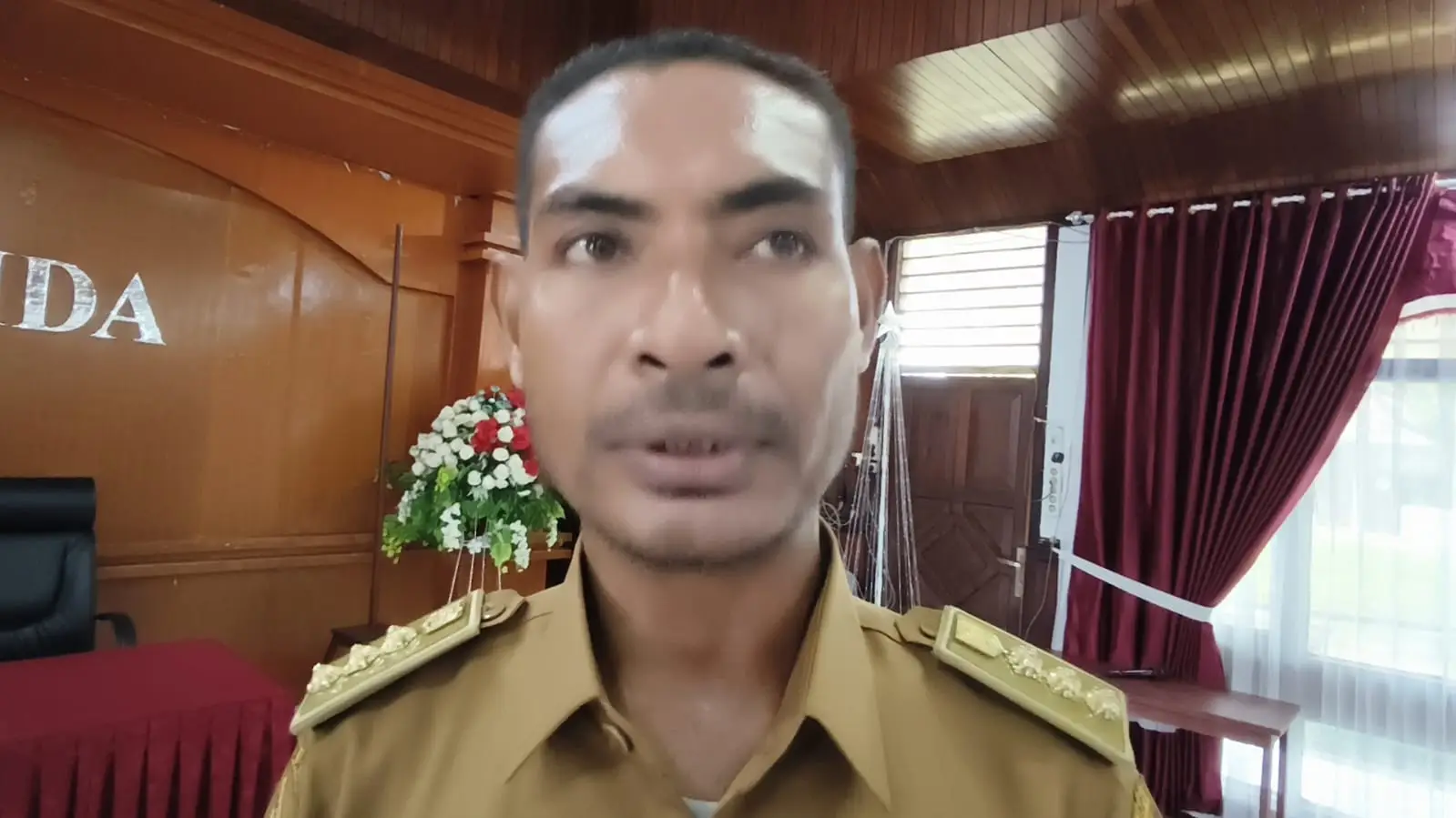 Sertijab Belasan Kepala Distrik dan Lurah, Jabatan Amanah - RRI.co.id
