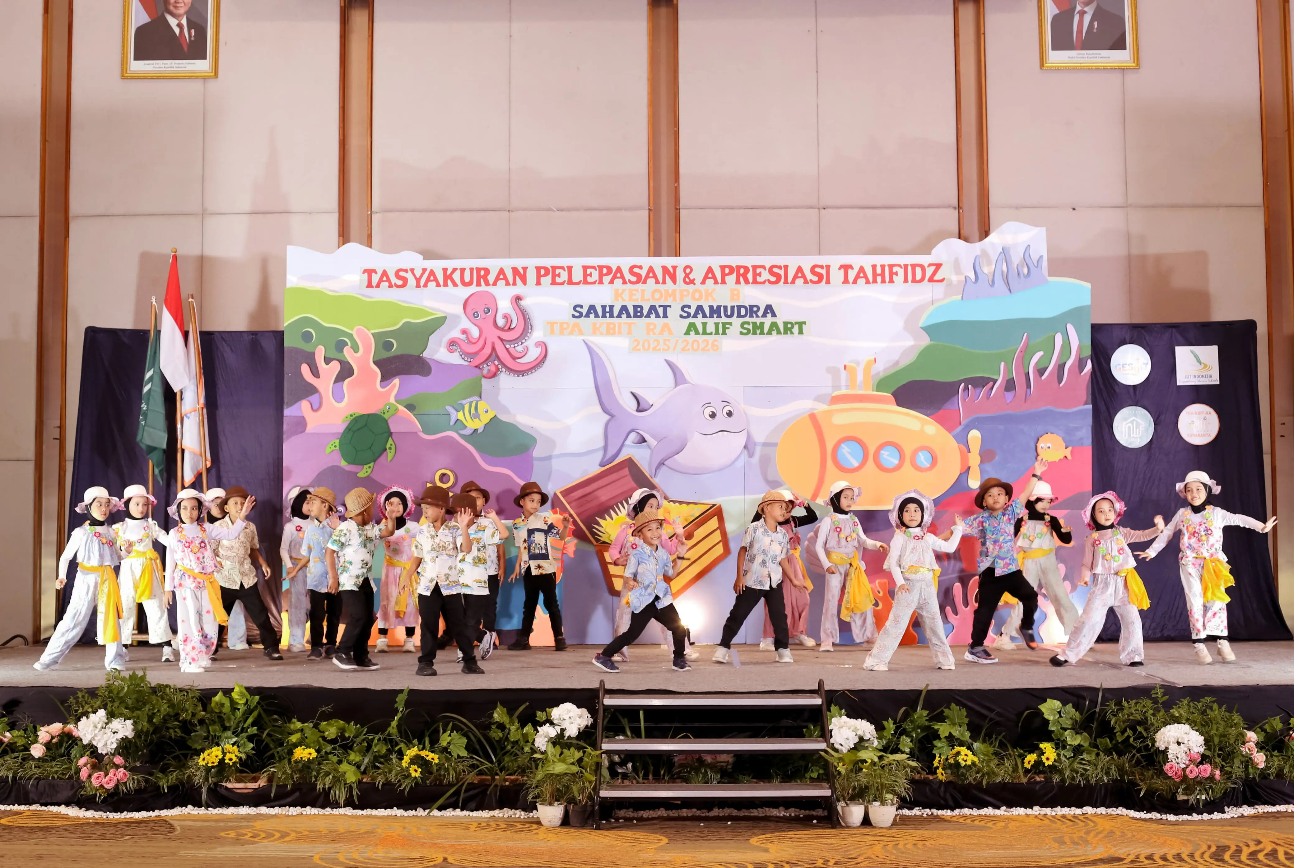 Angkat Tema “Sahabat Samudera” RA Alif Smart Hadirkan Pelepasan Siswa ...