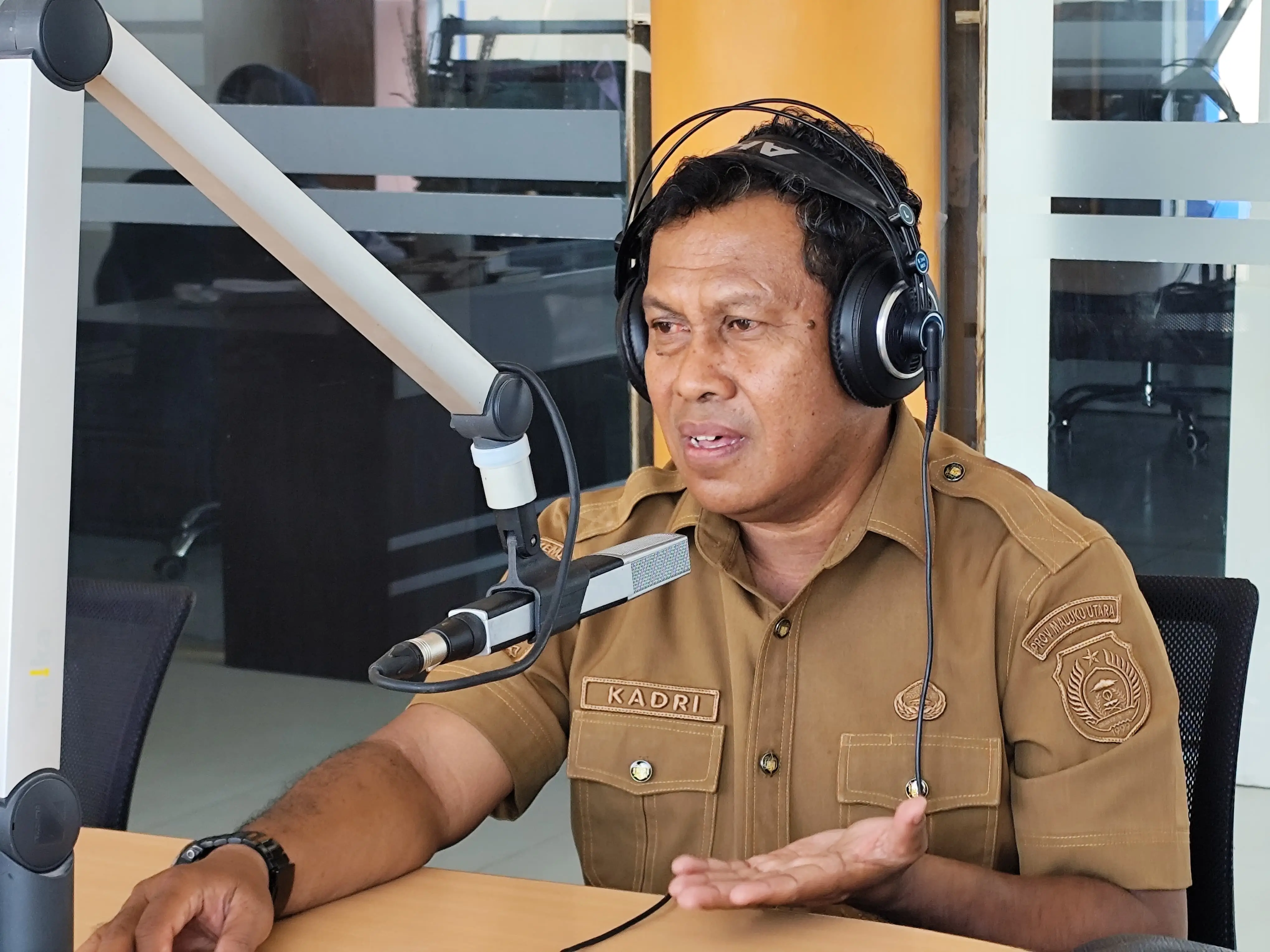 Gubernur Sherly Tunjuk Mantan Pjs. Bupati Halsel sebagai Plt. Kadis DKP ...